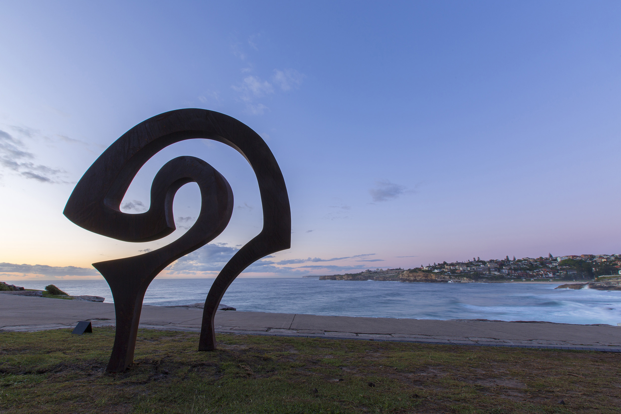 still connected: - Sculpture by the Sea