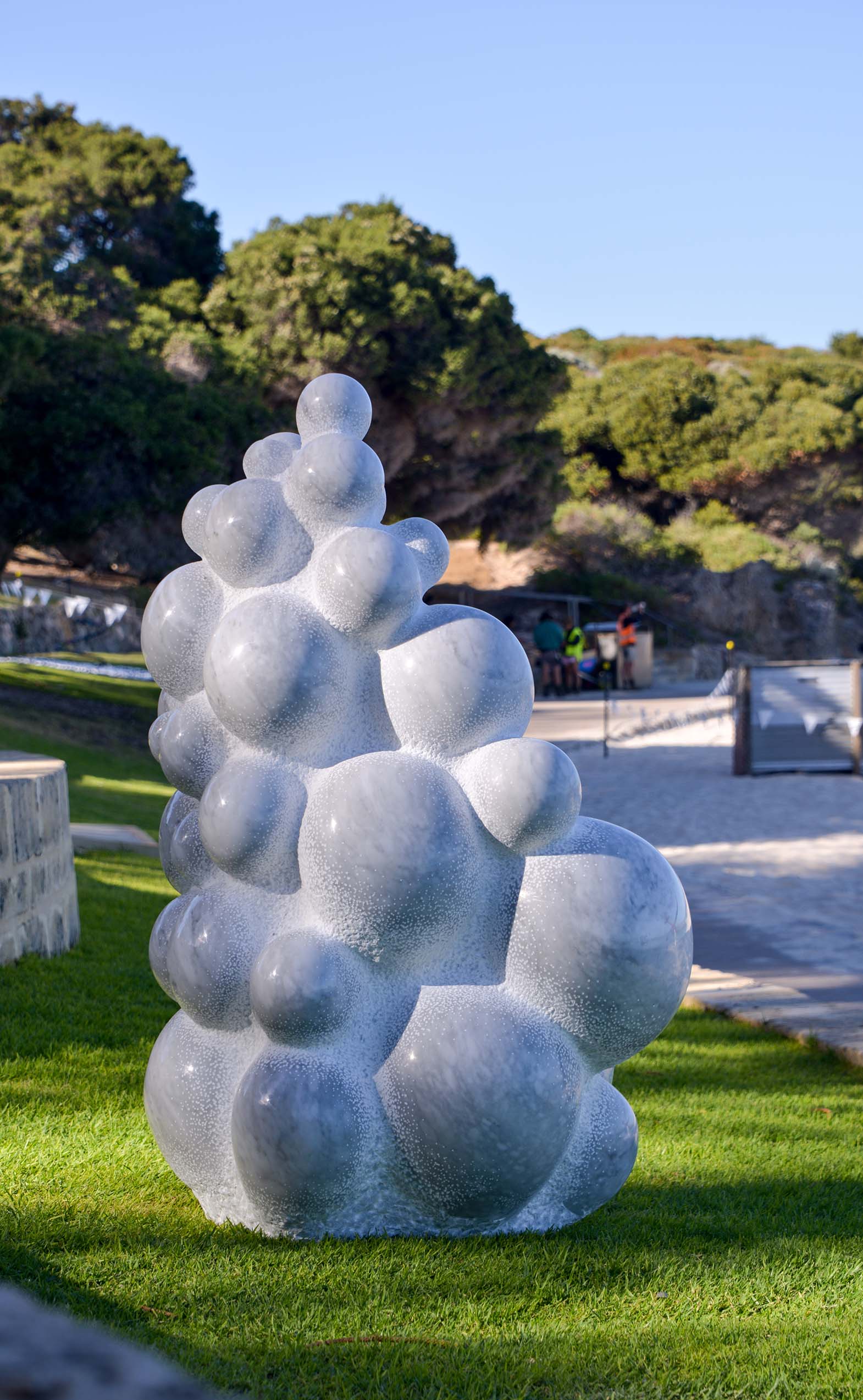 Cluster: - Sculpture by the Sea