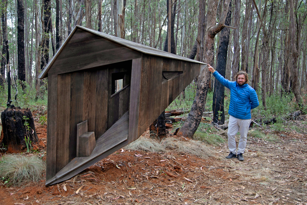 Dale Miles: - Sculpture by the Sea